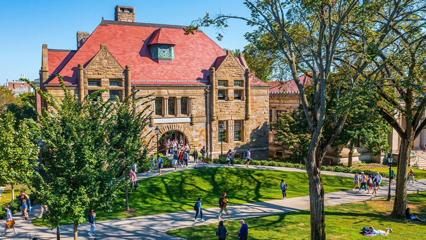 A personal touch: Alumni affinity groups extend community to newly ...